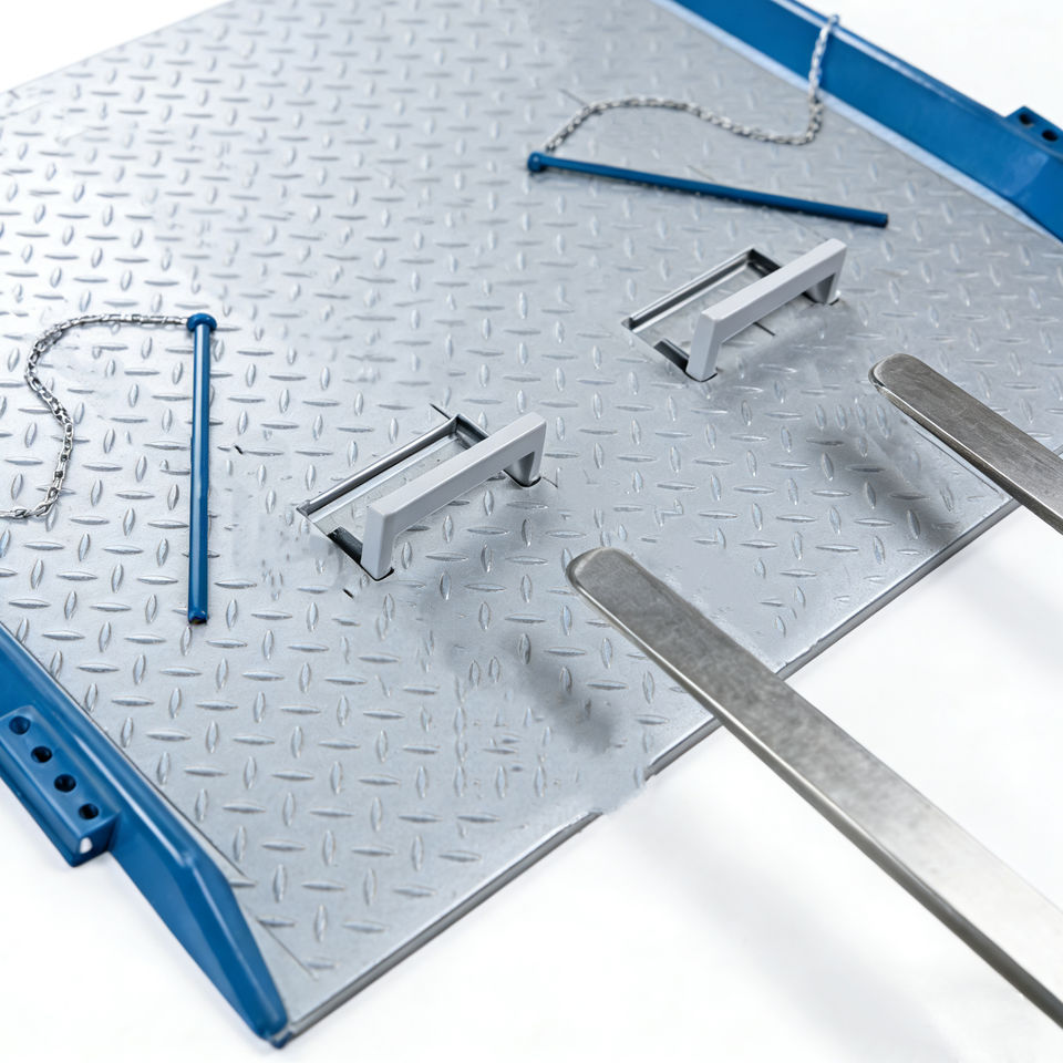 Heavy Duty Steel Portable Forklift Dock Board Container Truck Loading ...