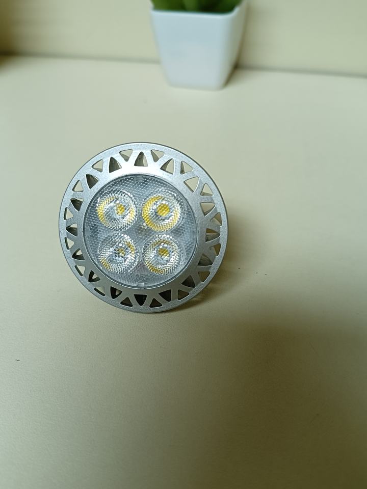 Factory 220V 12V AC DC 3500K 4000K 5000K 6000K GU5.3 MR16 Led Spotlight ...