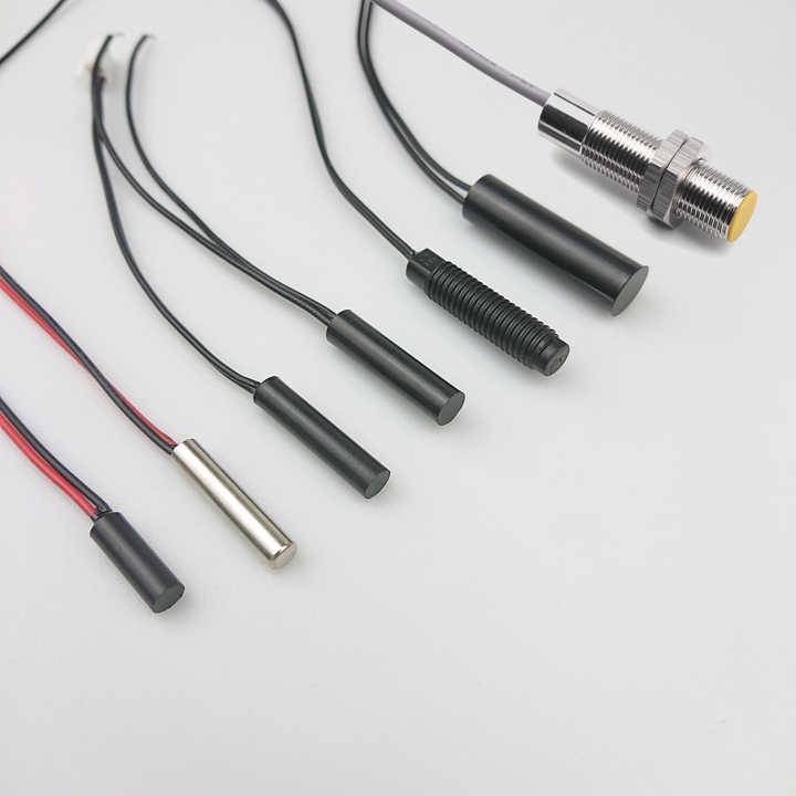 Factory Wired Micro Cylinder Reed Switch Mini Cylindrical Plastic Reed Sensor Magnetic Door ...