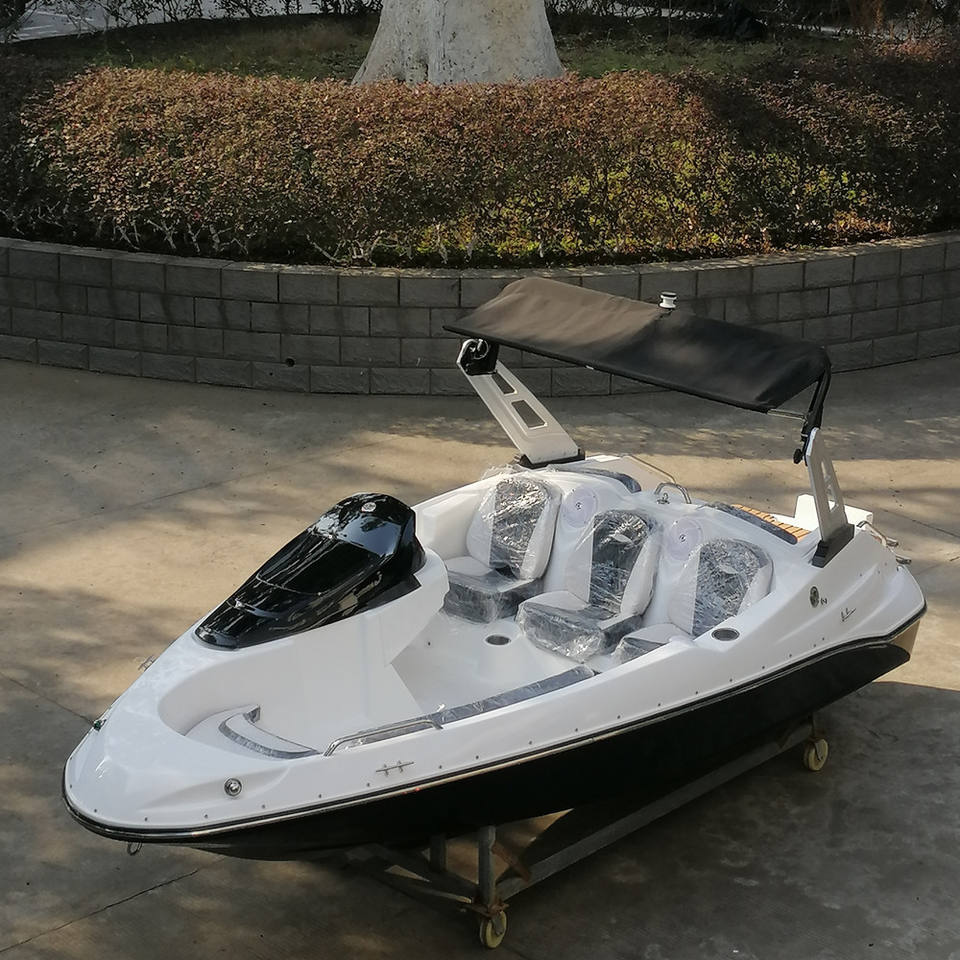 Luxury 15Ft 6 Person Sport Yacht with Outboard Engine - High-End ...