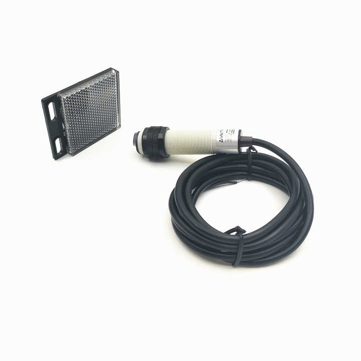 M18 Retroreflective type PNP NO+NC DC 4 wires photoelectric switch 2M ...