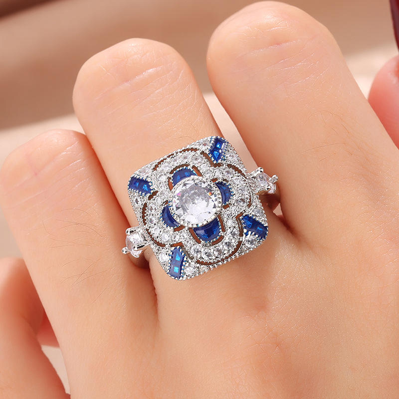 Retro Four-Leaf Clover Pattern Ring Platinum Plated Brass Blue Zircon ...