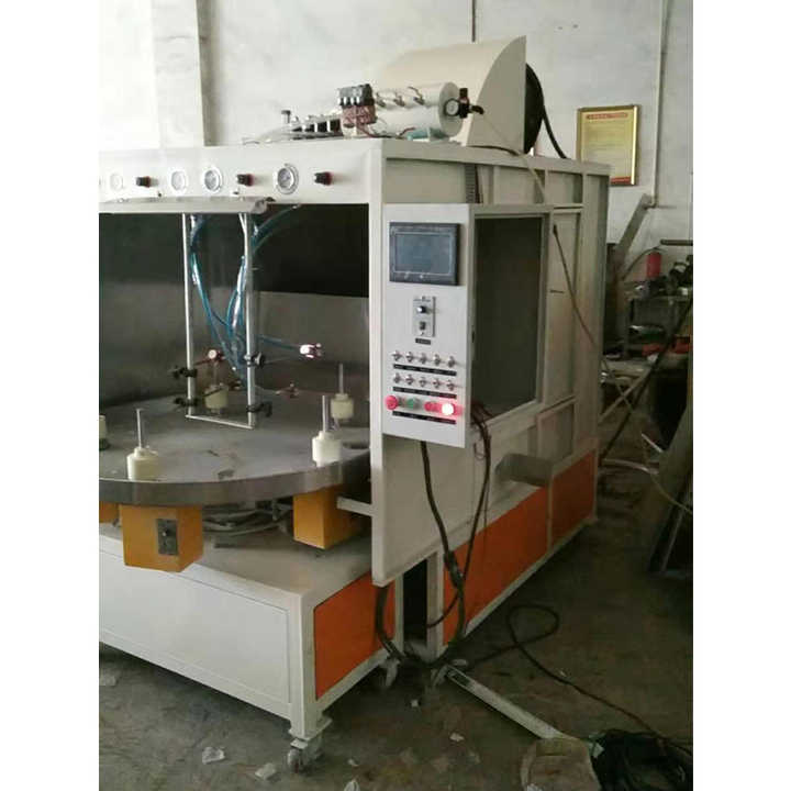 Yutai Multi-Stations Spray Booth for Automatic Glaze Spraying