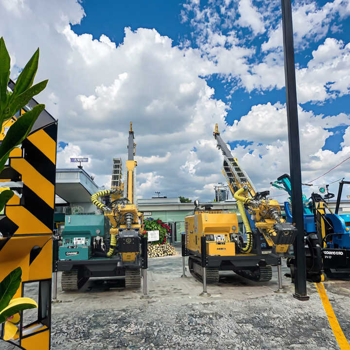 Automatic 1200m Deep Rock Core Drill Rig Construction Diesel-Powered 4* ...