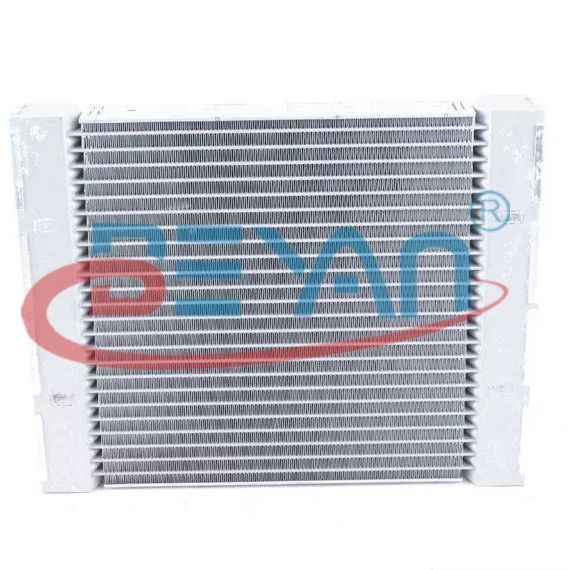 High Quality Water Tank Radiator for BMW M5 M6 M5 Competition
