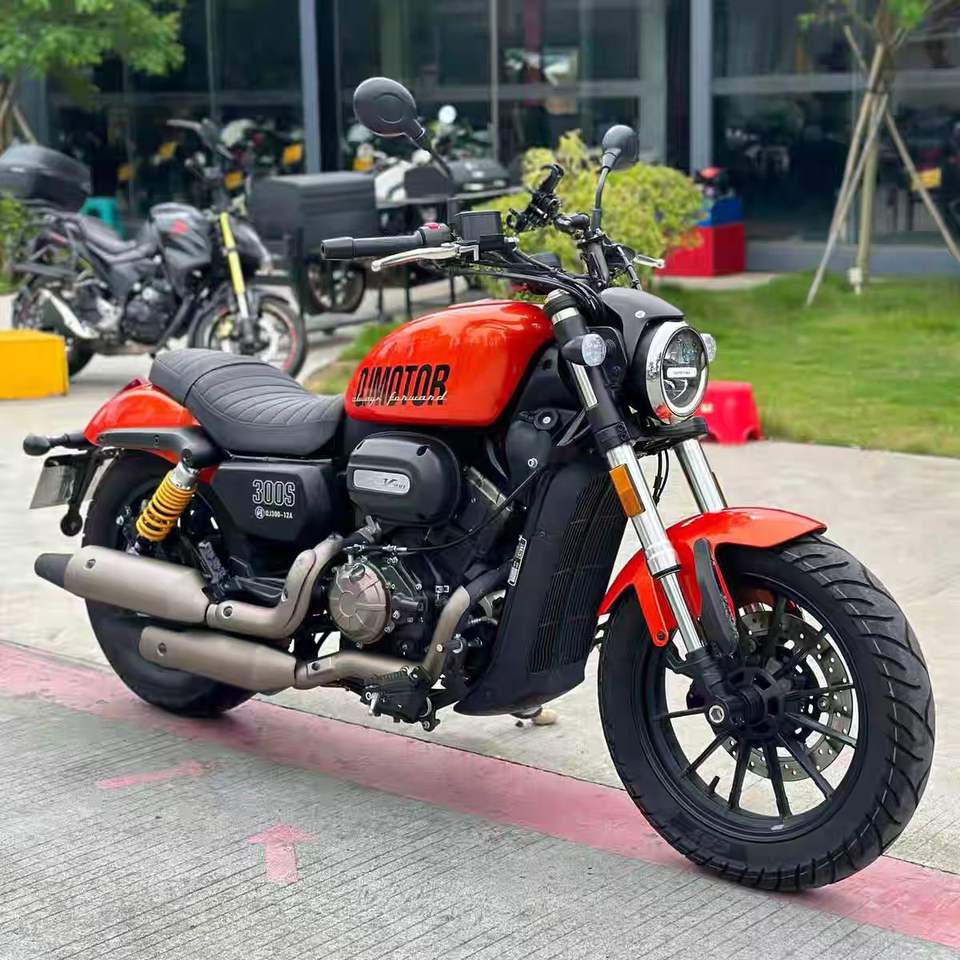 Used Curiser Petrol Motorcycle Water-Cooled 200-400CC >80km/h Feature ...
