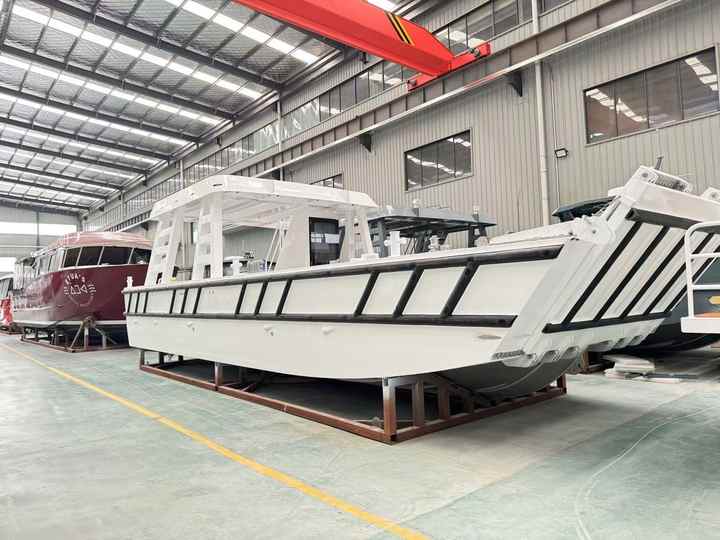 40ft Aluminum Work Diving Boat - 10 Tons Cargo Capacity