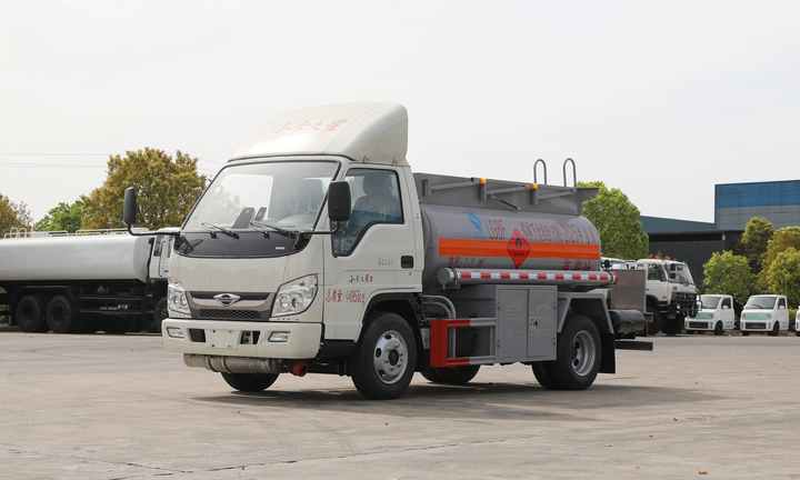 Forland Mini Truck diesel 2000l 1500L Capacity Fuel Tanker Truck With ...