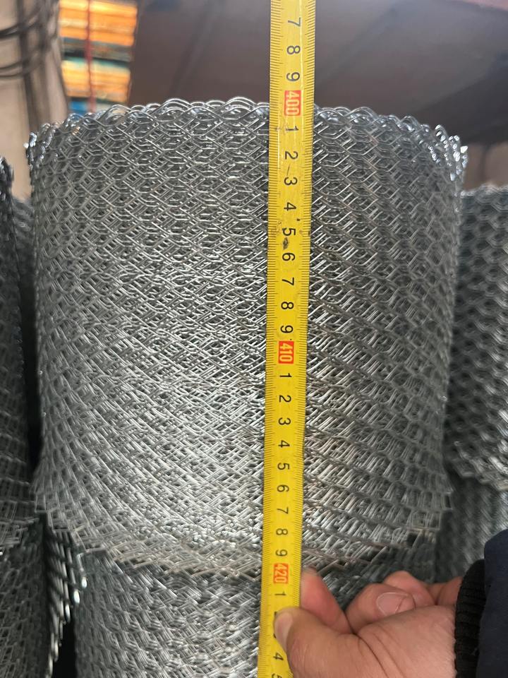 Premium Galvanized Steel Reinforcing Block Mesh Expanded GI Coil Mesh ...