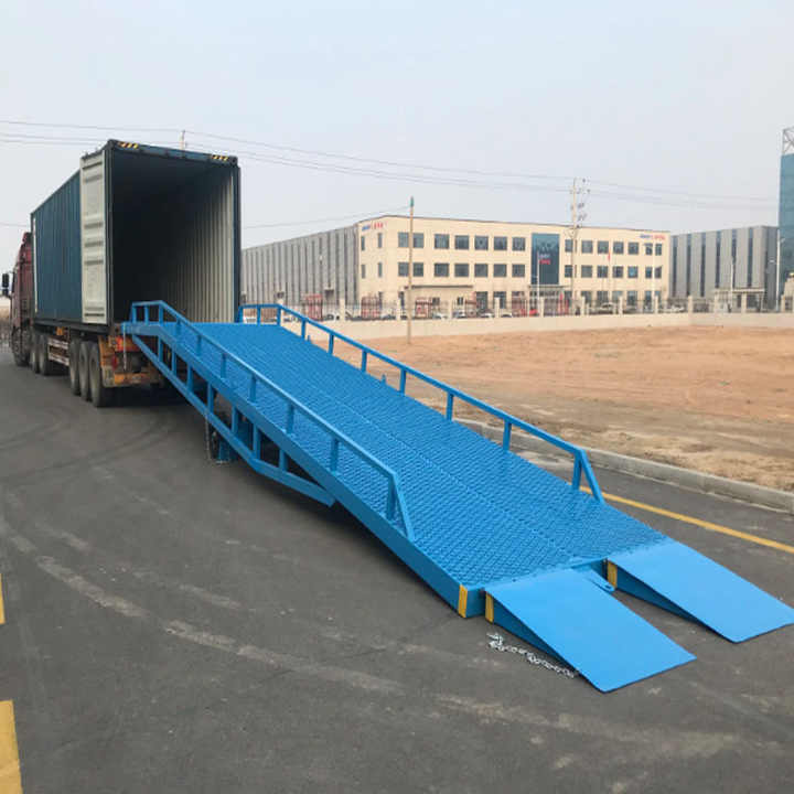 Large Scale Hydraulic Loading Unloading Ramp Forklift Ramp New Condition Container Boarding ...
