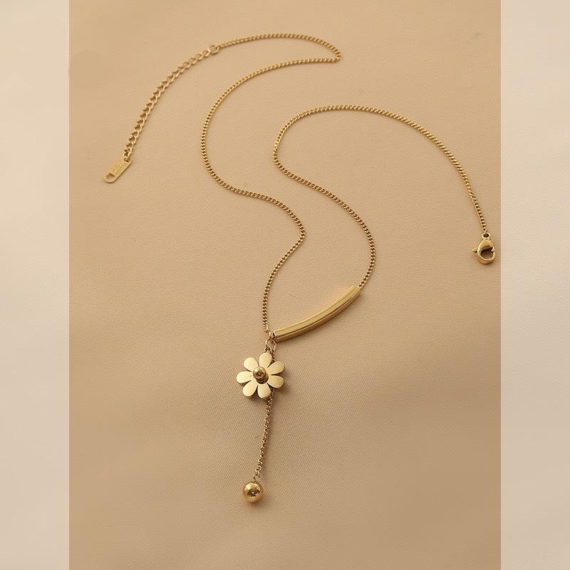 Women's Fashionable Simple and Individual Tassel Collarbone Flower ...