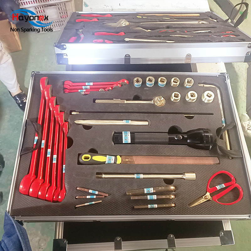 How to Choose the Best Heavy Duty Toolbox Full Set Tools