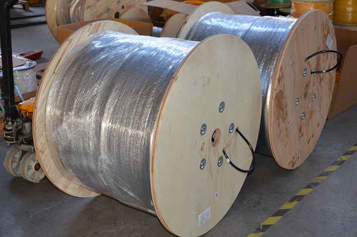 Factory Price Single Mode Optic Cable Communication FTTH Duct Fiber ...