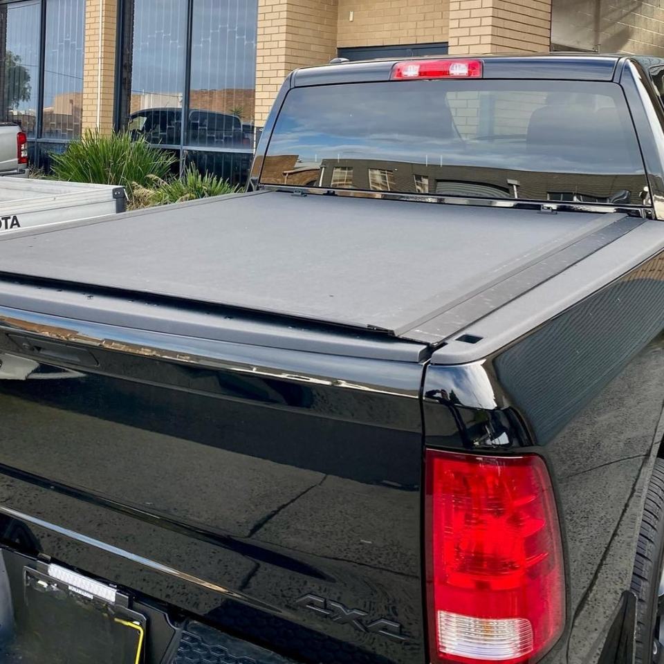 Truck Bed Roll Shutter 4X4 Pickup Truck Bed Roller Lid Roll up Tonneau ...