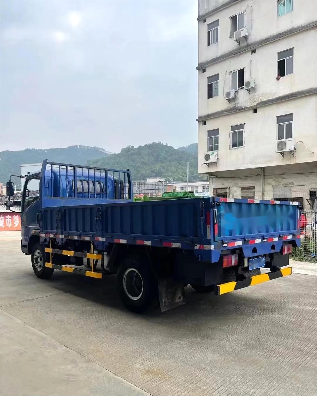 How to Choose the Best Truck 8 Ton Right Hand Side for Sale