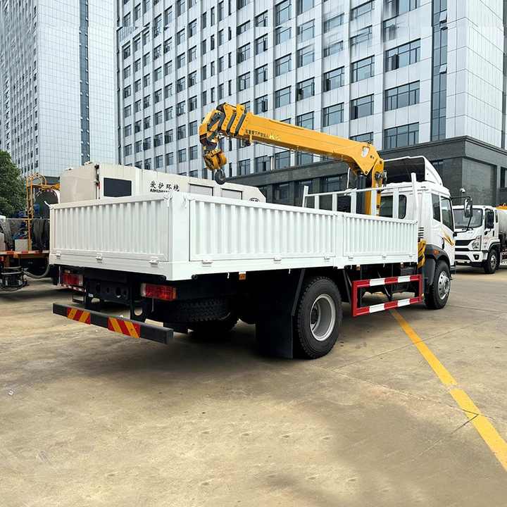 FAW 4x2 Crane Truck 6 Ton Truck Mounted Crane Telescopic Boom Crane for ...