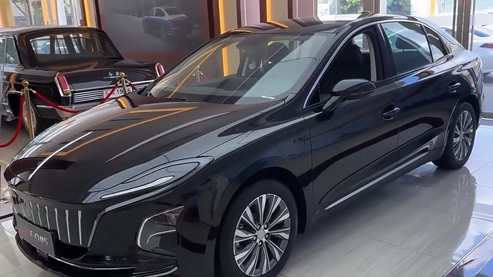 HOT Hongqi EQM5 620km Hongqi Car in Stock Automobile New Energy Vehicle ...