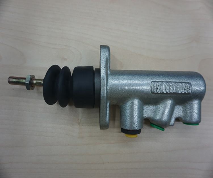 Tractors Equipment Brake Master Cylinder for Massey Ferguson