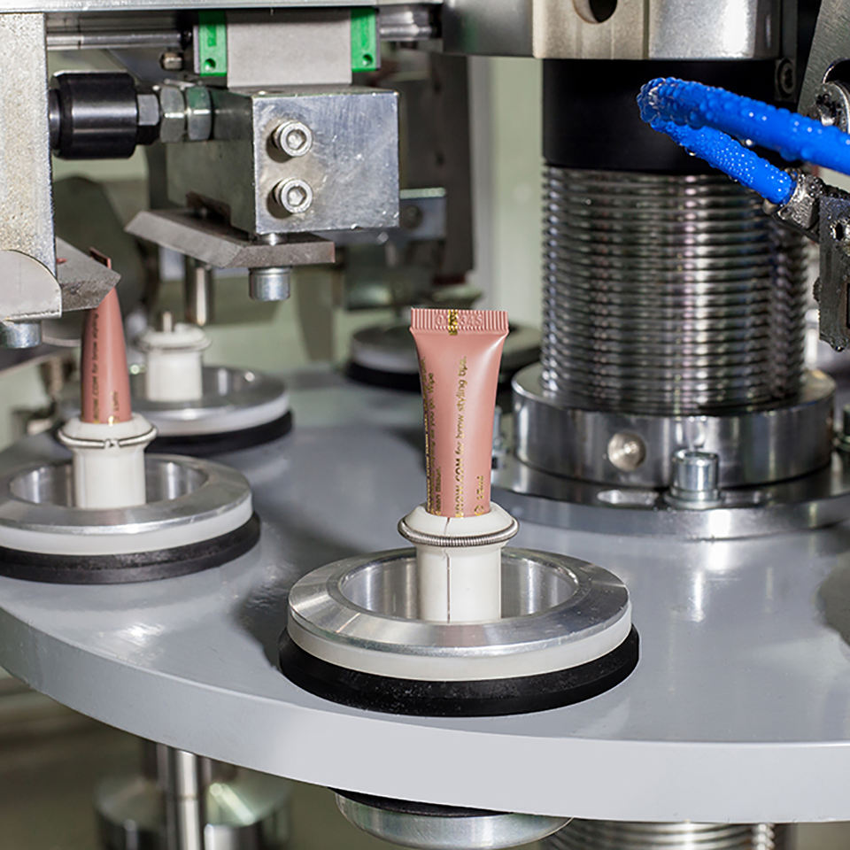 Fully Automatic Cosmetic Paste Cream Toothpaste Tube Filling Packaging ...