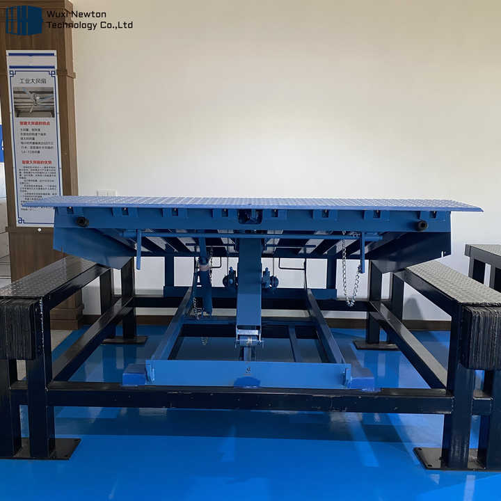 Efficient Loading and Unloading Dock Leveler Adjustable Steel Swing Lip ...