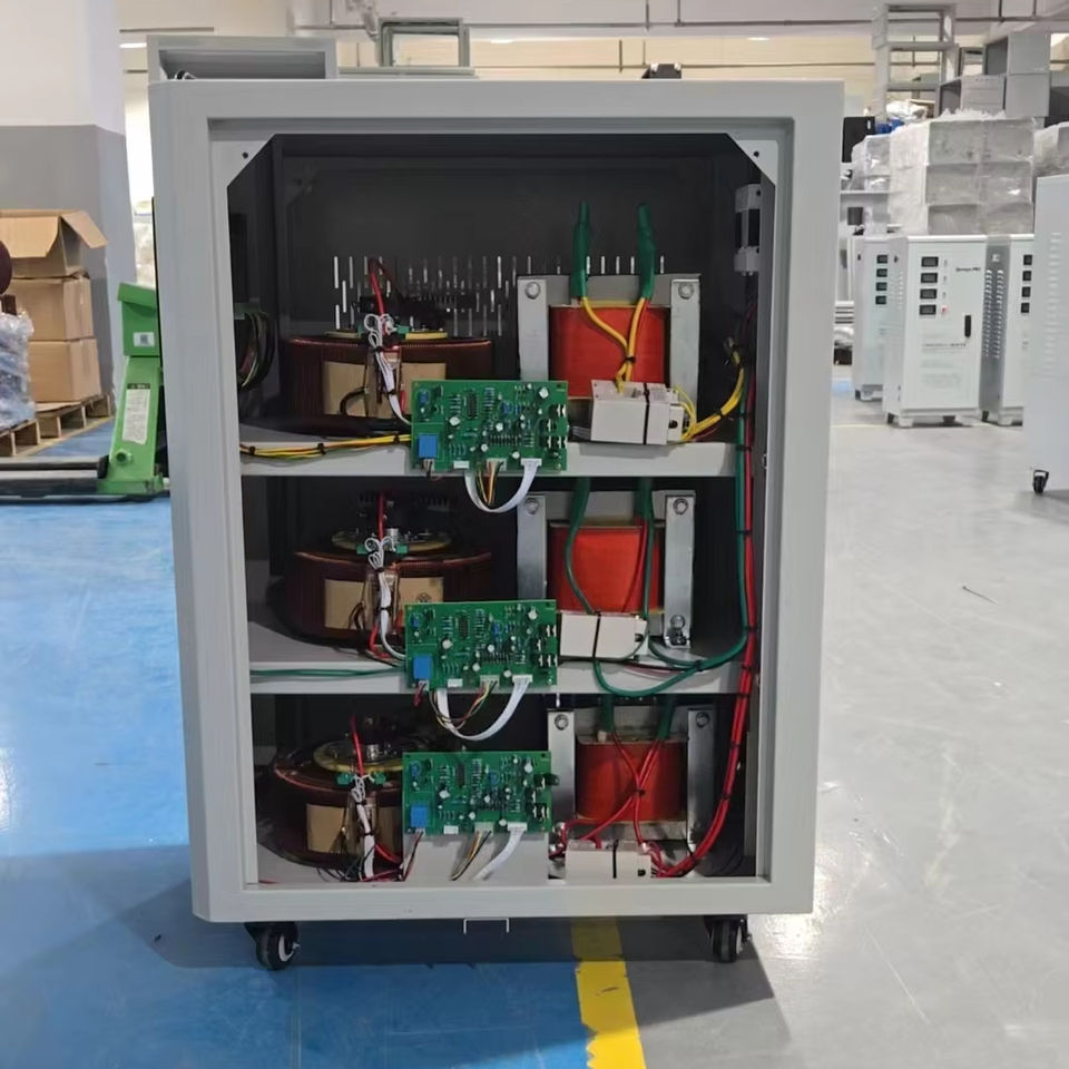 3 Phase Automatic Voltage Regulator 380V/400V/415V Three-Phase 30kva ...