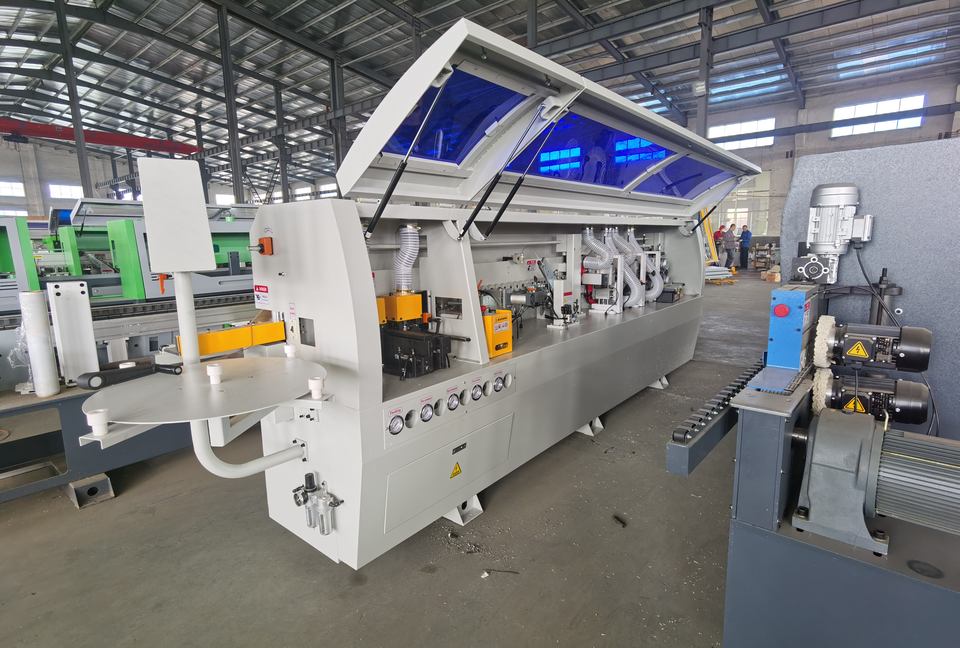 DELILAI Seven Functions High-Accuracy MDF PVC Automatic Edge Banding ...