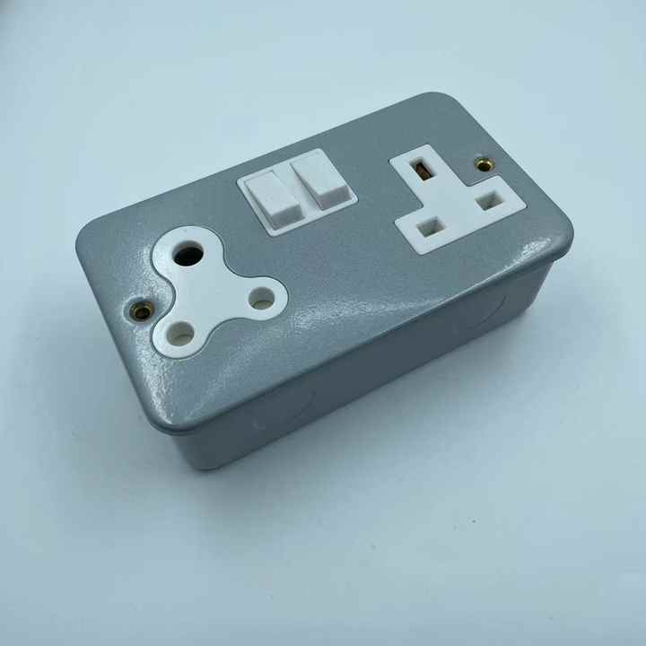 Durable Industrial Wall Switch Socket Box - 13A Max Current
