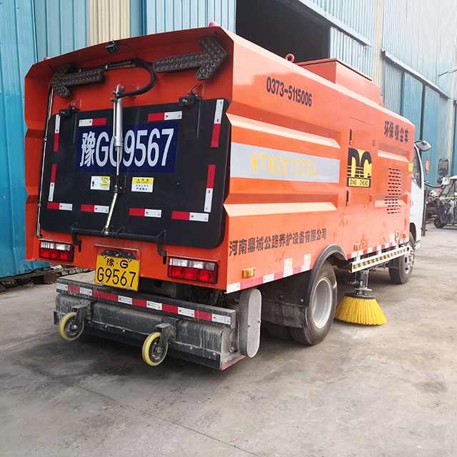 Intelligent Road Cleaning Truck - Efficient Dust Removal
