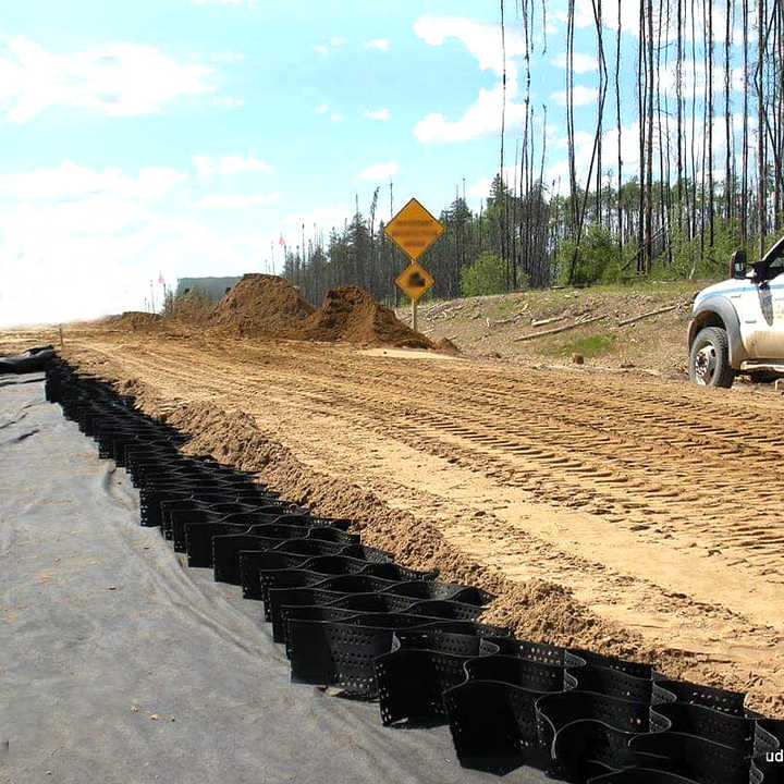 HDPE Geocells for Durable Slope Protection & Retaining Walls