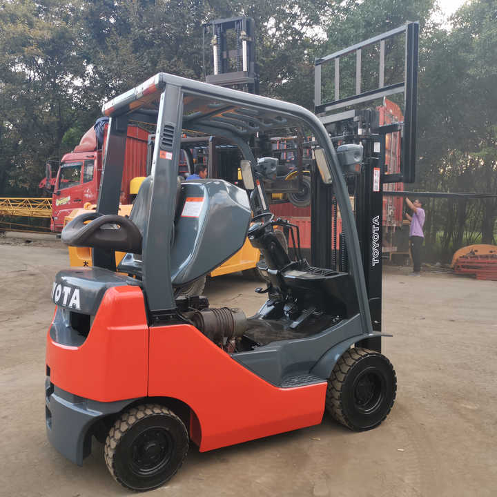 Toyota Forklift Diesel Forklifts New Small 2 T 2.5T 3.0T 3.5T With Japanese Nissan ISUZU ...