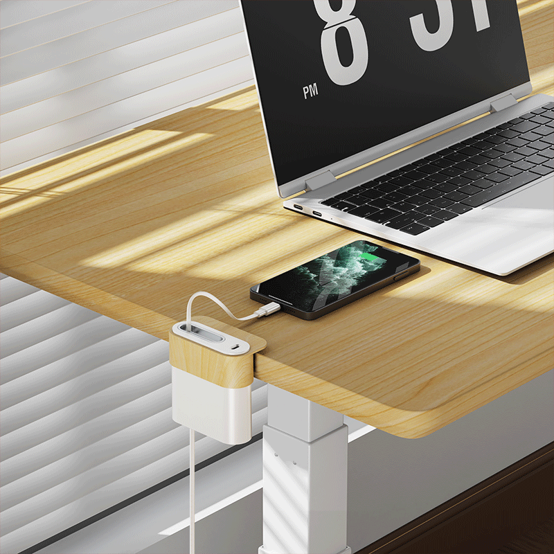 How to Choose a Desktop Charger with Retractable Cables: Buying Guide