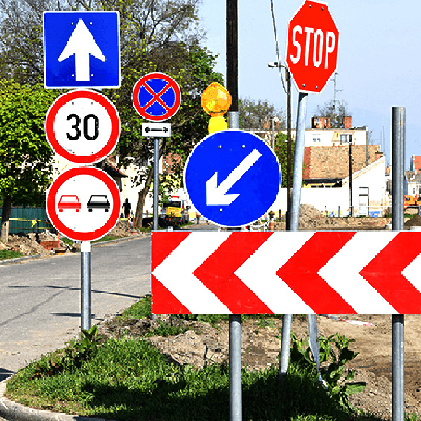 Custom Road Traffic Sign Boards - Durable & Reflective
