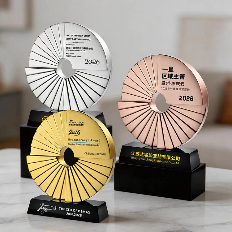 Gold Silver Bronze Resin Round Custom Engraved Resin Trophy Creative ...