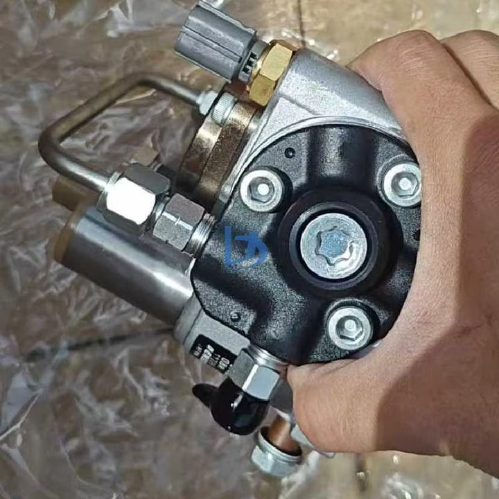 LANXIN Excavator Spare Parts Genuine Mechanical Engine J05 J05E Fuel ...