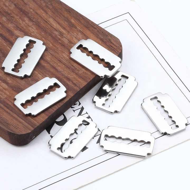 Unisex Stainless Unique Steel Razor Blade Pendant Hip Hop Dog Necklace ...