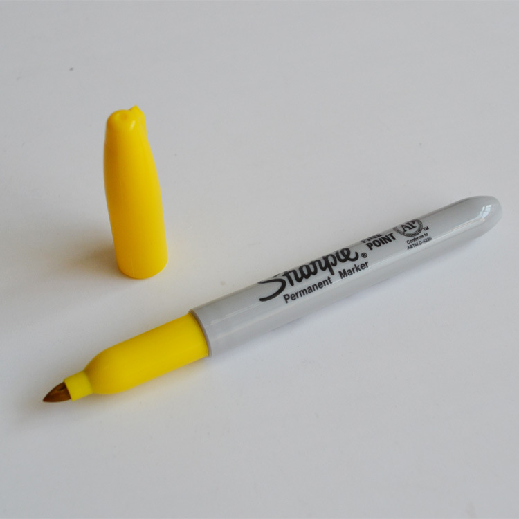 Fabric Markers - 12/24 Color Washable & Permanent Pens