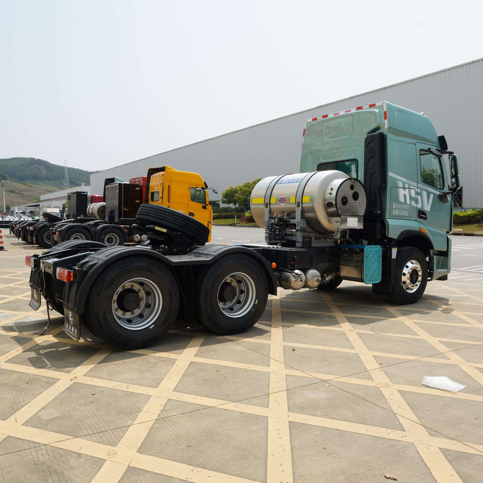 Chenglong H5V EV Cargo Truck DONGFENG 7m Body Electric Power ...