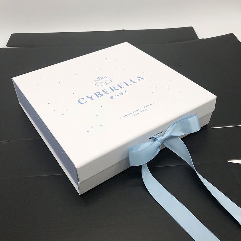 Wholesale Kids Clothes Packaging Boxes - Adorable & Durable
