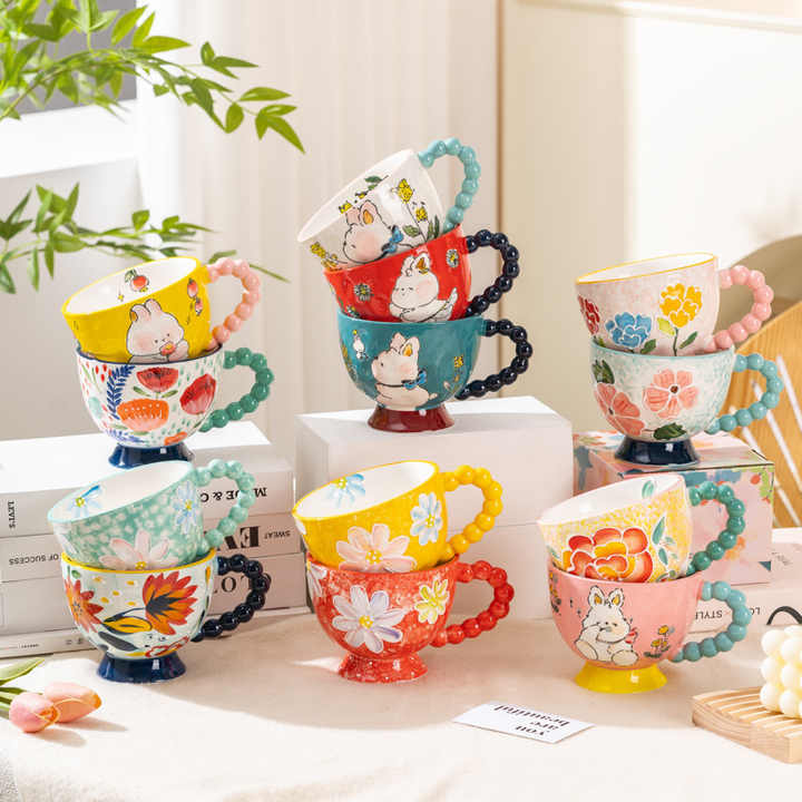 Creative Hand-Painted Ceramic Mug - Perfect for Tea