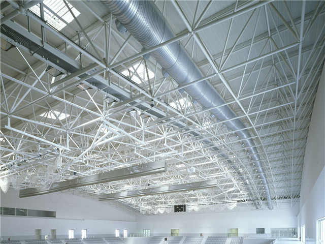 Prefab Steel Pipe Truss Roof Arch Metal Roof Trusses Indoor Stadium ...