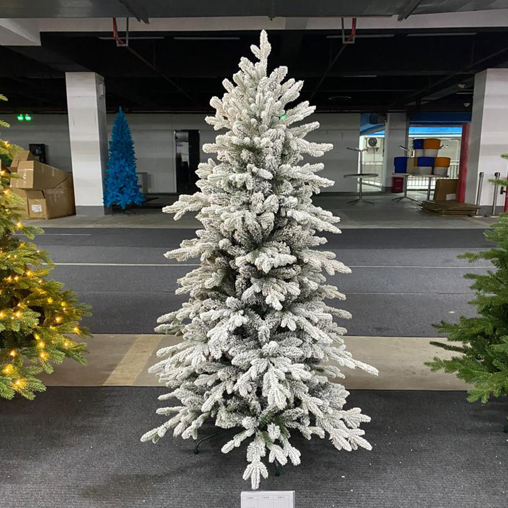 How to Choose the Best Artificial Fir Tree for Your Home