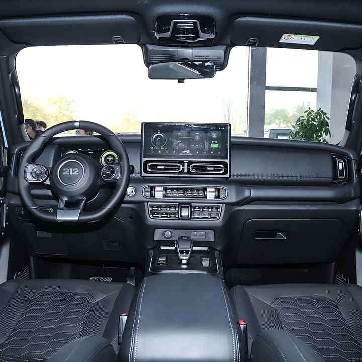 BAW 212 T01 2024 2.0T Changfeng - off-Road Features & Comfort