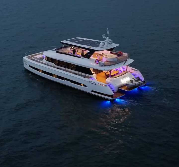 Super-Luxury Vista 75 Fiberglass Catamaran Yacht Inboard Engine ...