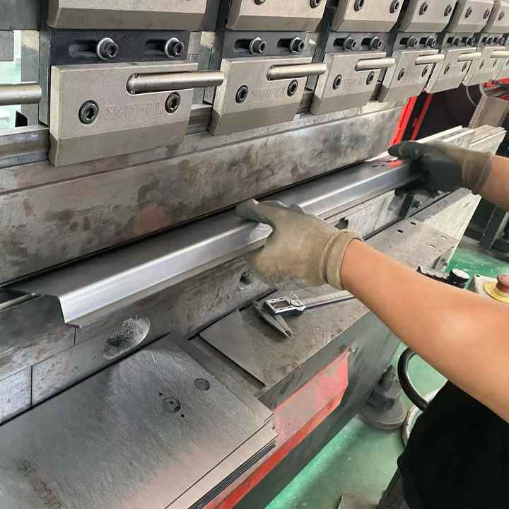 KB Custom Stainless Steel and Aluminium Sheet Metal Fabrication with Laser Working Service ...