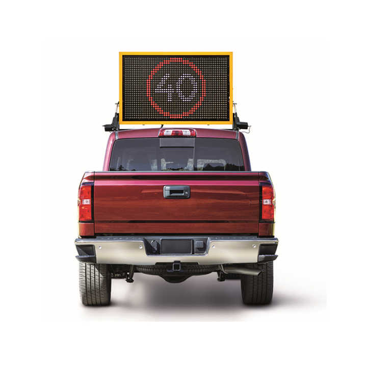Portable Changeable LED Traffic VMS Sign Board Truck Mounted