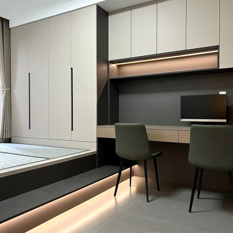 Solid Wood Modern Storage Cabinet for Bedroom with Convertible ...