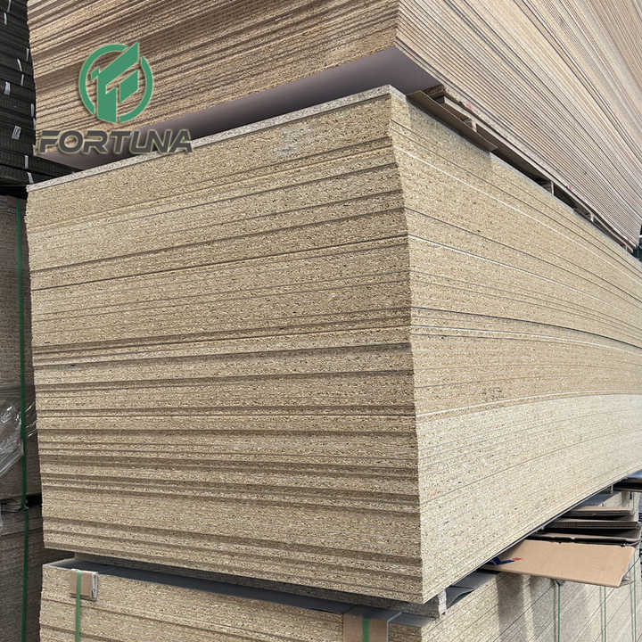 1220*2440mm 18mm P2 Melamine Laminated Particle Board Flakeboards Chip ...