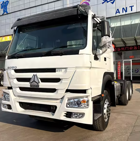 Sinotruk Howo Trailer Head Truck Low Price 3 Axle Semi Trailer Truck ...