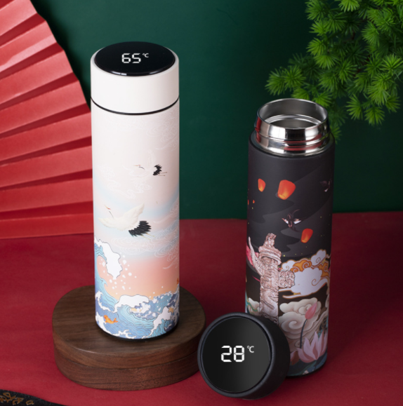 Intelligent Thermos with Temperature Sensing and Reminders