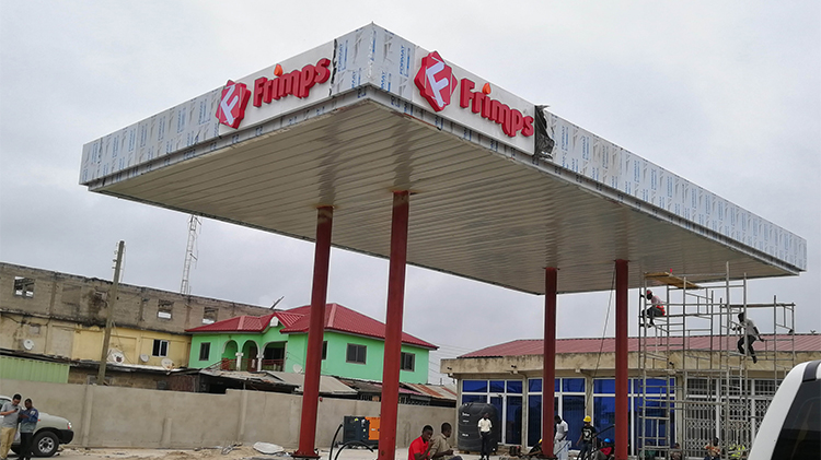 Custom gas station pylon sign